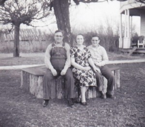 Arthur, Connie Mae and Jerry Webster – Perry County, TNGenWeb